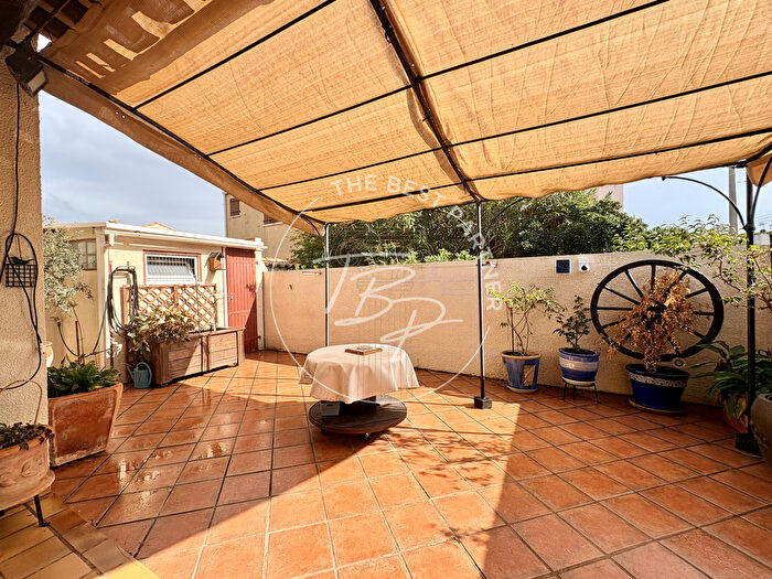 Maison à vendre - Vendres - 5 pièces - 4 chambres