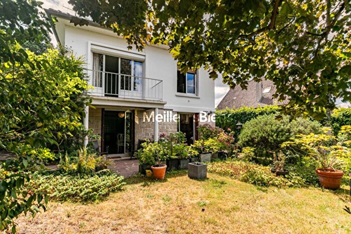 Maison 5 pièces à Louveciennes, à vendre