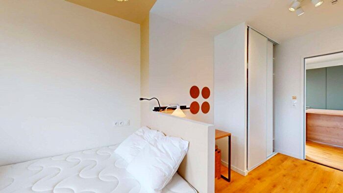 Appartement à louer - Plateau Nord, Suresnes - 1 pièce