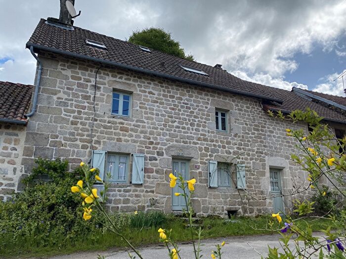 Maison à vendre - Nedde - 7 pièces - 5 chambres