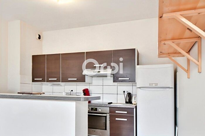 Appartement à vendre - Oloron-Sainte-Marie - 5 pièces - 3 chambres