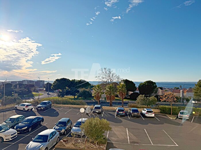 Appartement à vendre - Sète, Saint-Clair - 3 pièces - 2 chambres