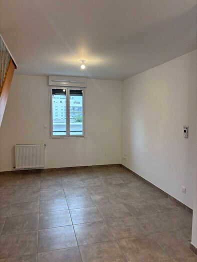Appartement à louer - Le Bachut, Lyon ème arrondissement - 2 pièces - 1 chambre