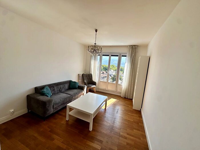 Appartement 2 pièces à louer - Grenoble, Eaux-Claires, Mistral