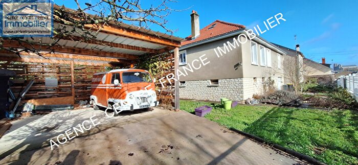 Maison à vendre - Bourges, Aéroport, Vauvert, Pierrelay, Pissevieille - 4 pièces - 3 chambres