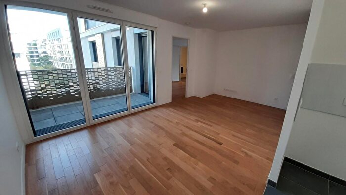 Appartement à louer - Issy-les-Moulineaux, Centre-ville, Corentin Celton, Les Varennes - 2 pièces - 1 chambre