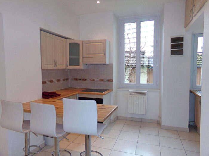 Chambéry, Centre-ville : Appartement 3 pièces à louer