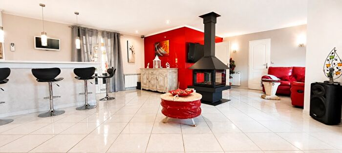 Maison 7 pièces à vendre à Savignies
