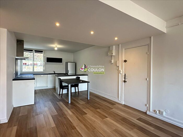 Appartement à louer - Chamalières, Royat - 3 pièces - 2 chambres