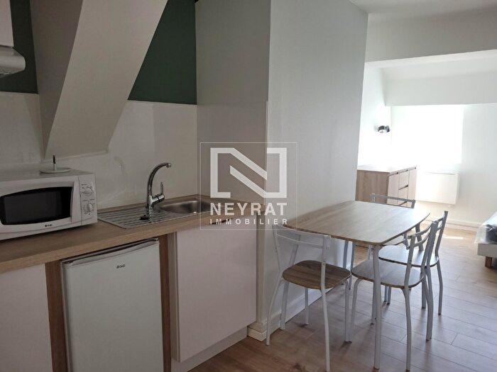 Appartement à louer - Chalon-sur-Saône, Centre-ville - 1 pièce