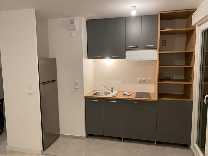 Orléans, Saint-Marc, Faubourg Bourgogne : Appartement 2 pièces à louer