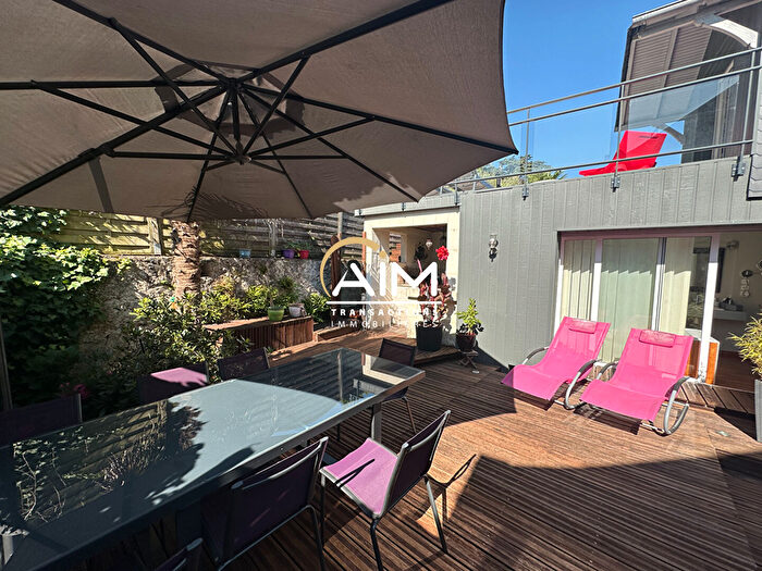 Maison à vendre - Saint-Antoine-du-Rocher - 5 pièces - 3 chambres