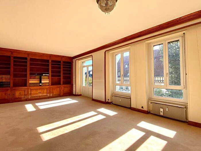 Appartement 5 pièces à louer à Orangerie Est, Strasbourg