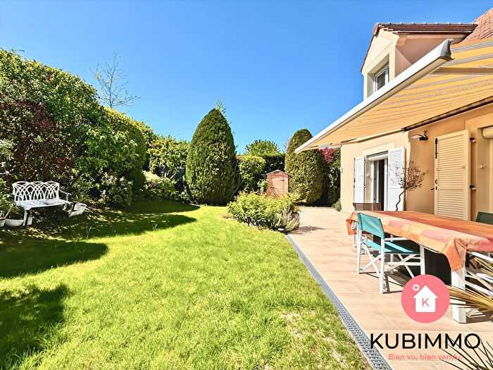 Bussy-Saint-Georges, Clos, Tillet, Génitoy, Golf - Maison 5 pièces à vendre