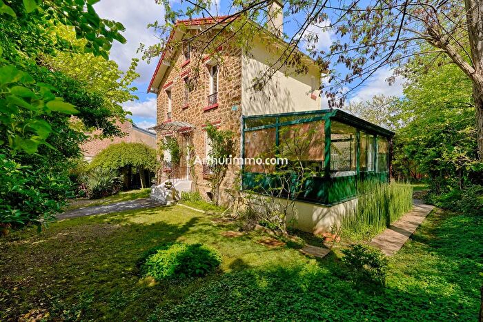 Maison à vendre - Sucy-en-Brie, Centre-ville - 5 pièces - 3 chambres