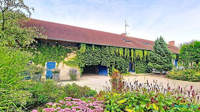 Maison à vendre - Chalon-sur-Saône - 9 pièces - 5 chambres