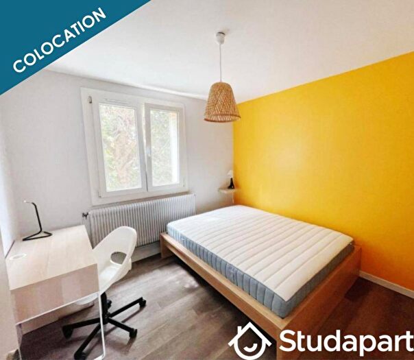 Appartement à louer - Jarville Ouest-Gallieni, Jarville-la-Malgrange - 1 pièce - 4 chambres