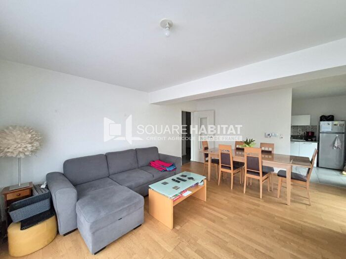 Appartement à louer - Longuenesse - 4 pièces - 3 chambres