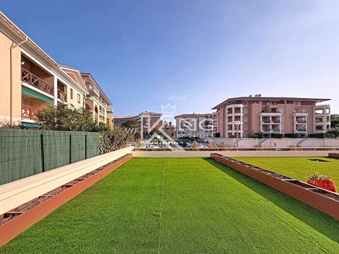 Appartement à vendre - Fréjus, Fréjus Plage - 3 pièces - 2 chambres