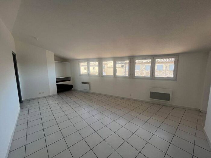 Appartement à louer - La Ville, Valréas - 3 pièces - 1 chambre