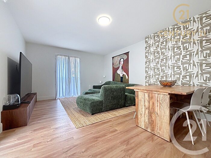 Appartement à vendre - Grasse, Saint-Claude - 3 pièces - 2 chambres