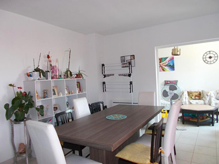 Appartement à vendre - Vinon-sur-Verdon - 4 pièces - 3 chambres