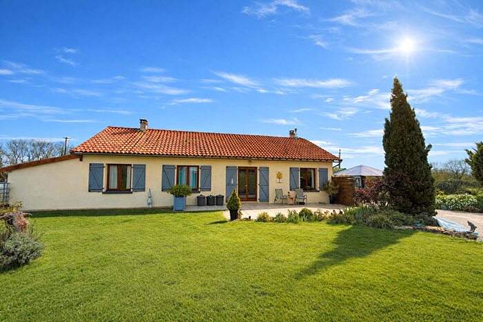 Maison à vendre - Chatain - 8 pièces - 3 chambres