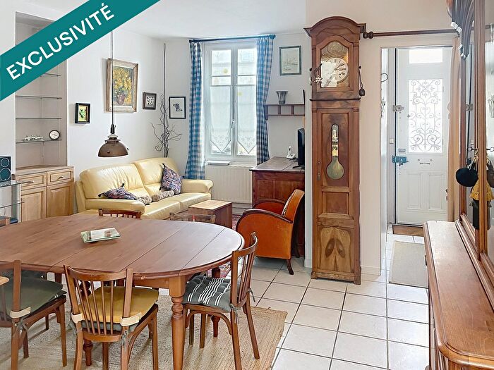 Maison 3 pièces à Cognac, Centre-ville, Gare, à vendre