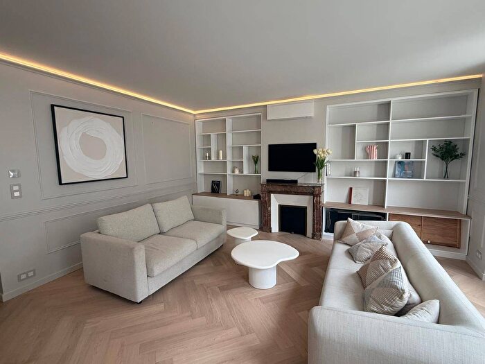Saint Merri, Paris 4ème arrondissement : Appartement 4 pièces à louer