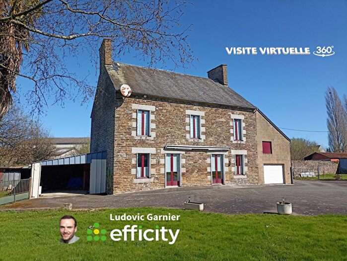 Maison à vendre - Saint-Hilaire-du-Harcouët - 6 pièces - 4 chambres