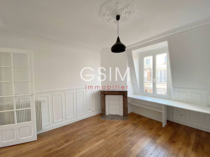 Appartement 3 pièces à louer à Courbevoie