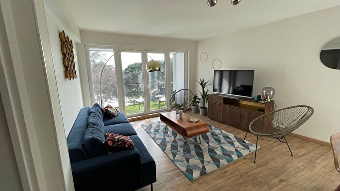 Appartement à vendre - La Roche-sur-Yon, Pentagone, Pont-Morineau - 5 pièces - 4 chambres