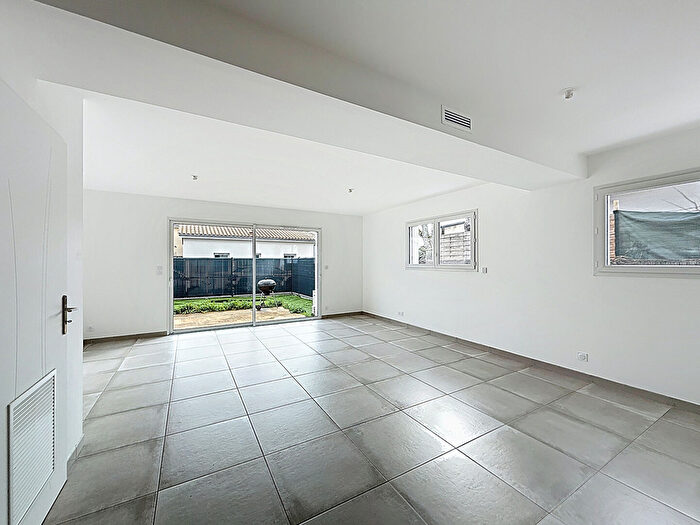 Maison à louer - Villenave-dOrnon, Chambéry, La Monnaie, Carbonnieux, Trigan - 5 pièces - 4 chambres