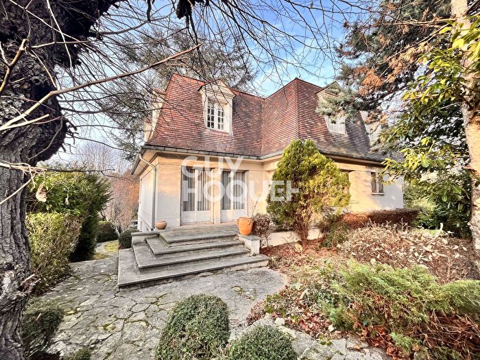 Noisy-le-Grand, Centre-ville - Maison 7 pièces à vendre