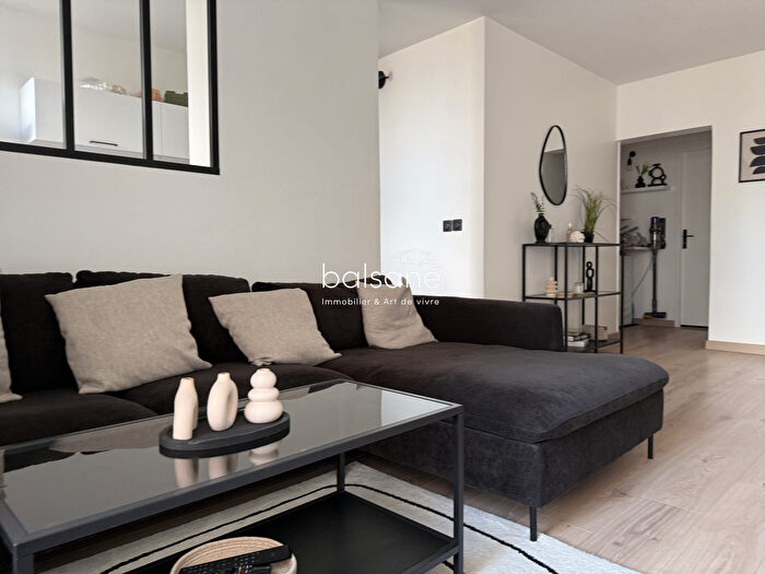 Appartement à vendre - Saint-Pierre-lès-Elbeuf - 3 pièces - 2 chambres