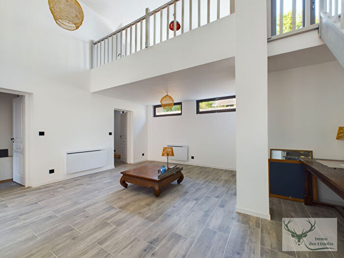 Maison à louer - Mont-lévêque - 7 pièces - 5 chambres