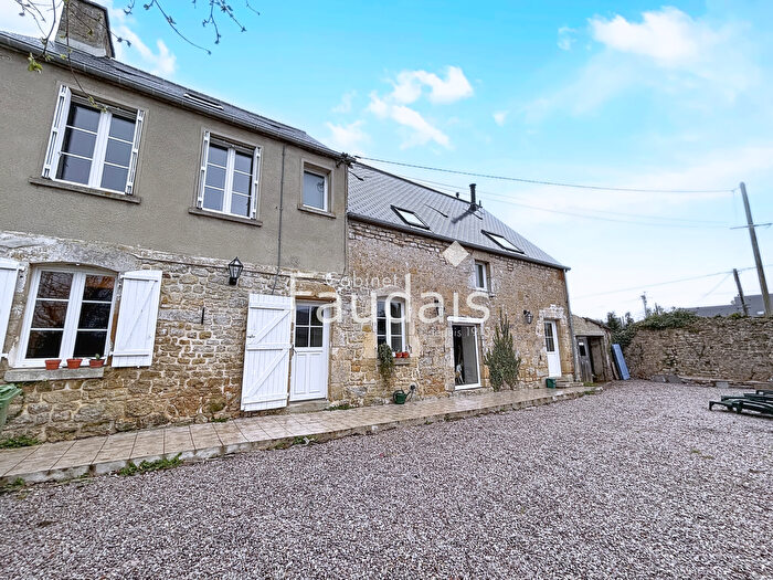 Maison à vendre - Picauville - 7 pièces - 5 chambres