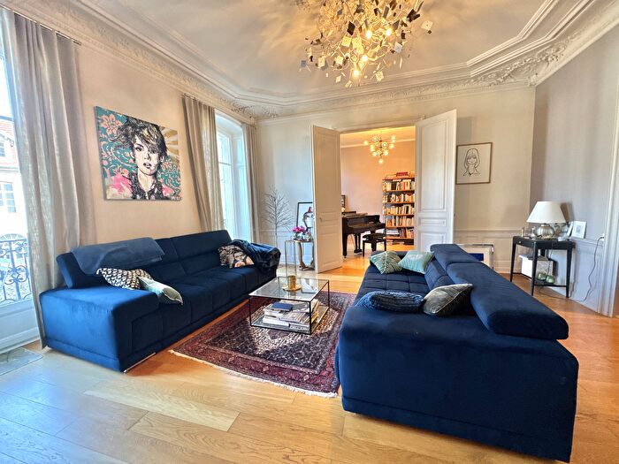 Appartement à louer - Épinal, Rive droite - 6 pièces - 3 chambres