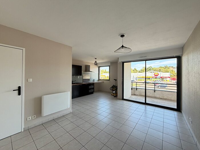 Onet-le-Château : Appartement 2 pièces à louer