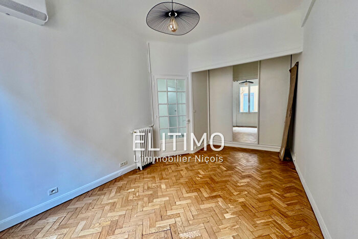 Appartement à louer - Nice, Carabacel - 1 pièce
