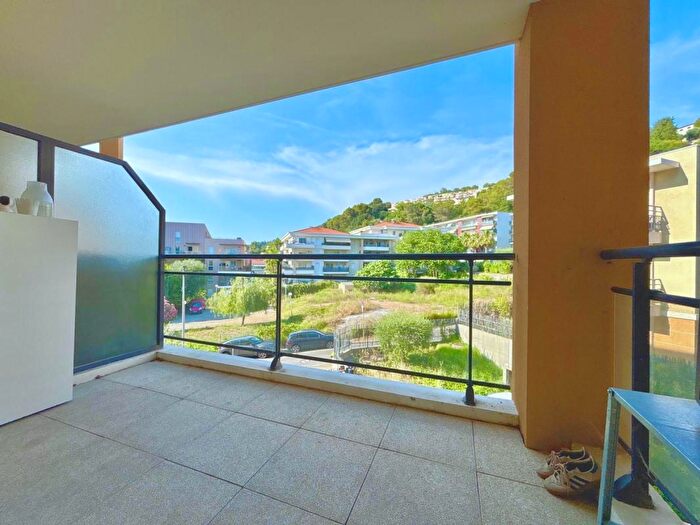 Appartement 2 pièces à Nice, Sainte-Marguerite, à vendre