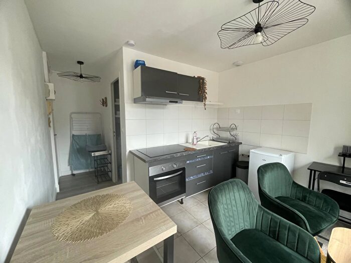 Appartement 2 pièces à Saint-Quentin, Centre-ville, à louer