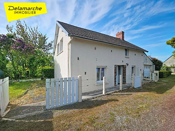 Maison 4 pièces à Bréhal, à vendre