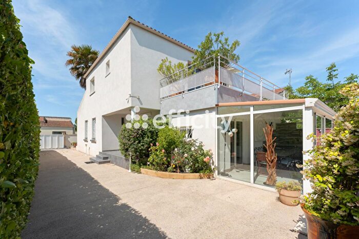 Maison 7 pièces à Lunel, Route de Nïmes, à vendre