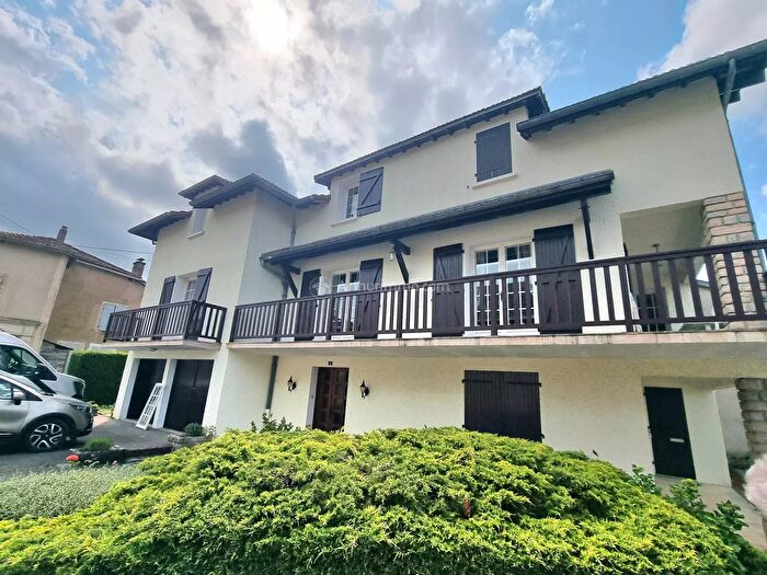 Maison à vendre - Vrécourt - 9 pièces - 5 chambres