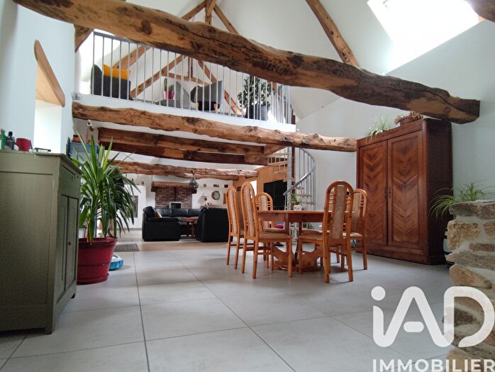 Maison à vendre - Plouguenast - 8 pièces - 5 chambres