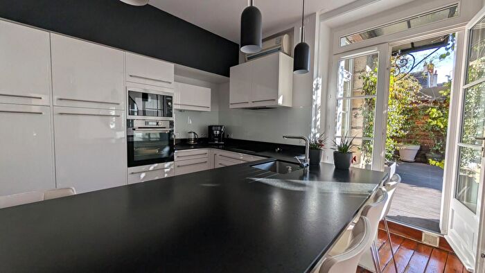 Appartement à vendre - Brive-la-Gaillarde, Centre-ville, Pont Cardinal, Champanatier - 5 pièces - 5 chambres