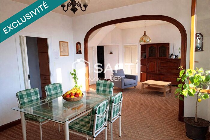 Maison à vendre - Messeix - 6 pièces - 4 chambres