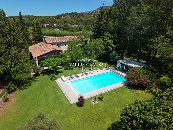 Cavaillon : Maison 8 pièces à vendre