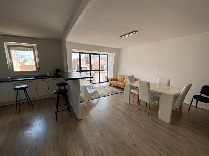 Appartement à louer - Dijon - 1 pièce - 3 chambres